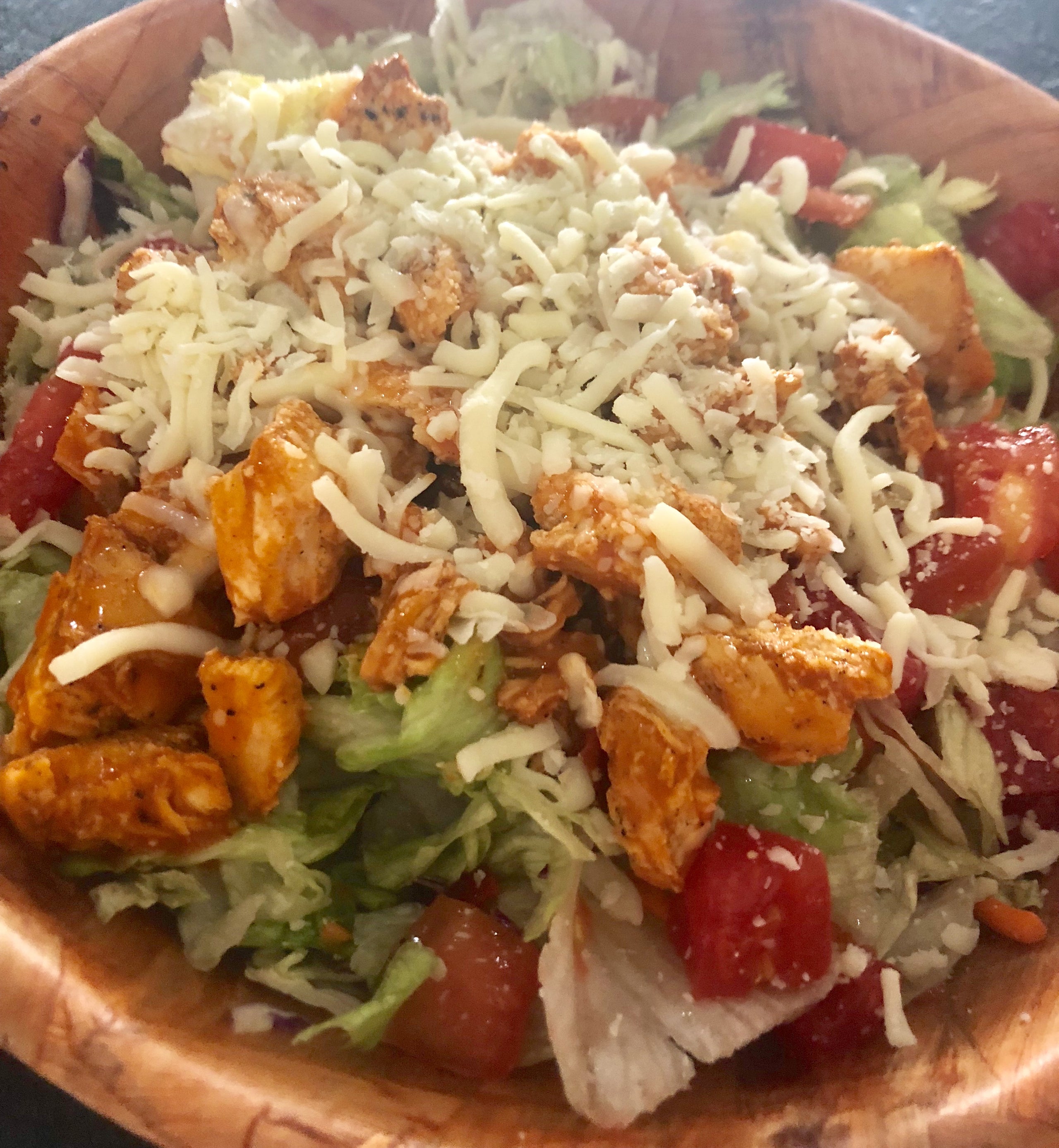 Lunch Buffalo Salad | Leonard's Grill